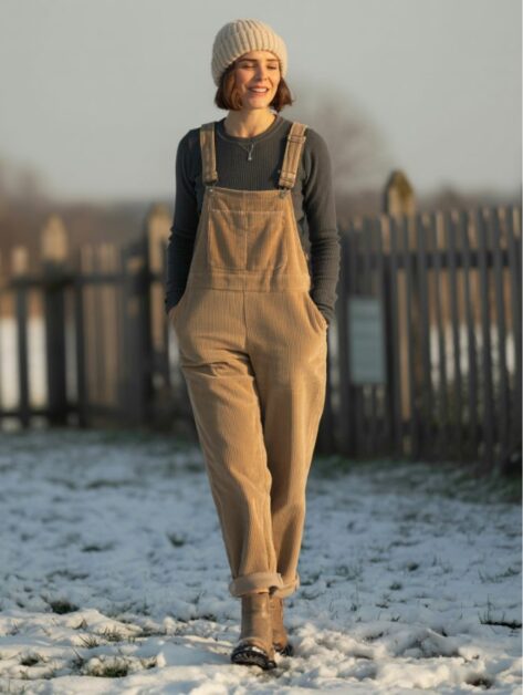 Best Winter Bonfire Outfit Ideas For Women